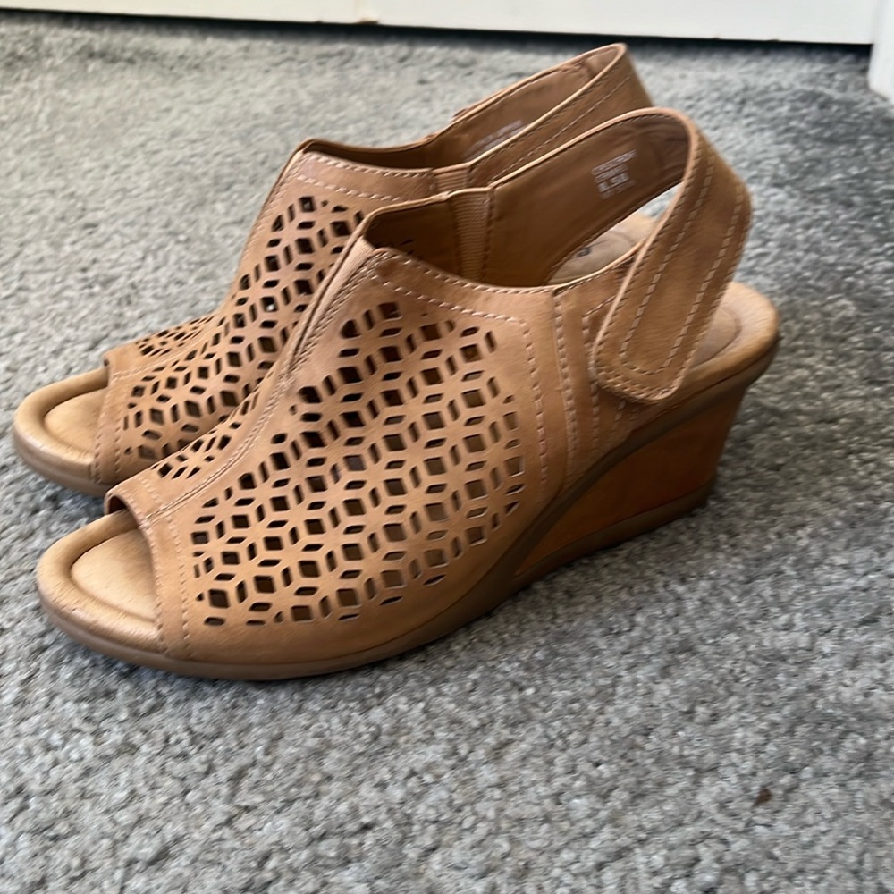 Earth Wedge Sandals - Gem